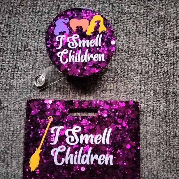 Handmade | Accessories | Sanderson Sisters I Smell Children Retractable ...